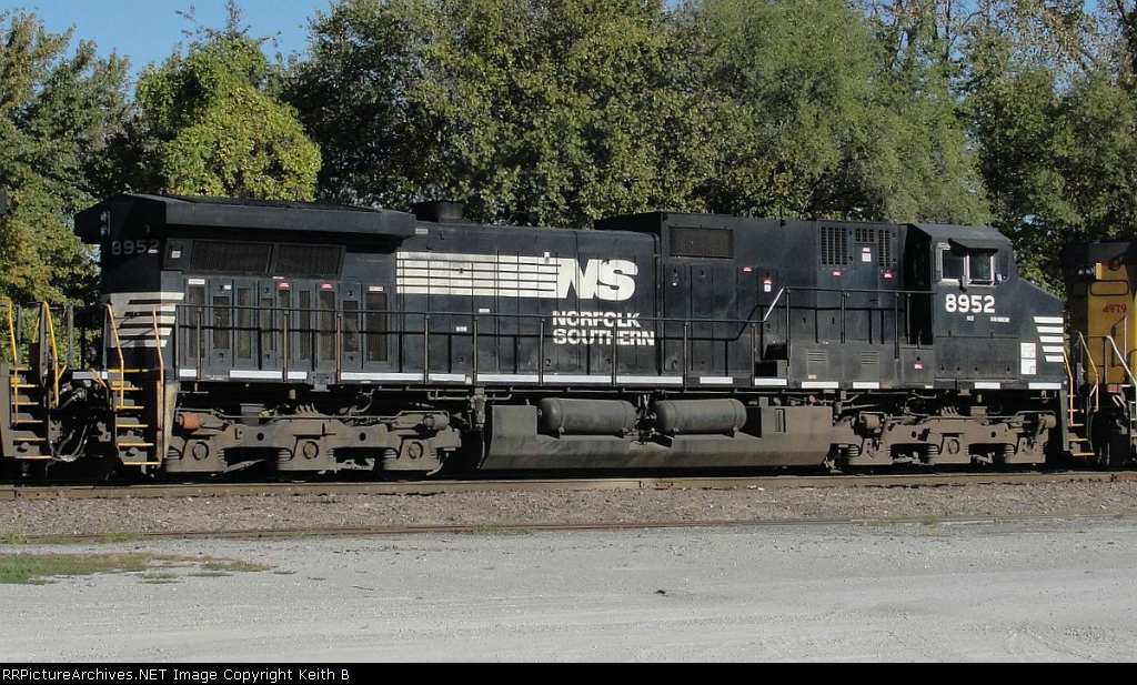 NS 8952